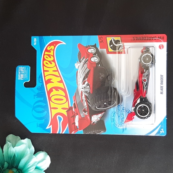 Mattel | Toys | Hot Wheels Blade Raider 22 Hw Daredevils Diecast Car ...